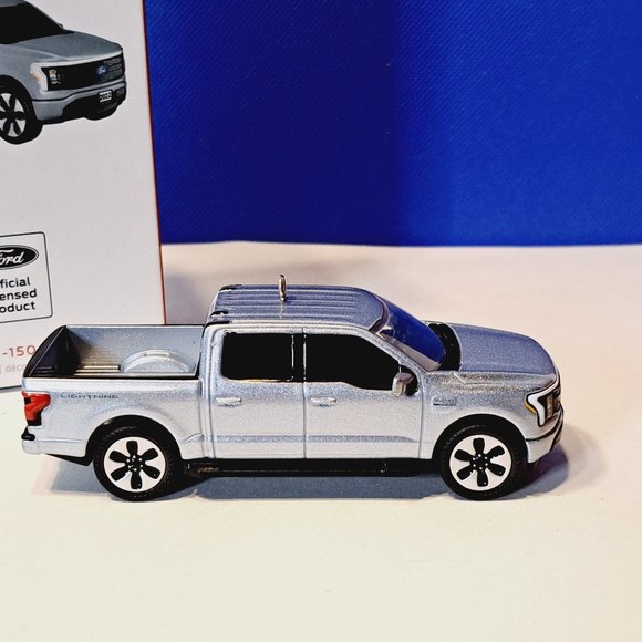 Hallmark | Holiday | 223 Hallmark Keepsake 2022 Ford F50 Lightning ...